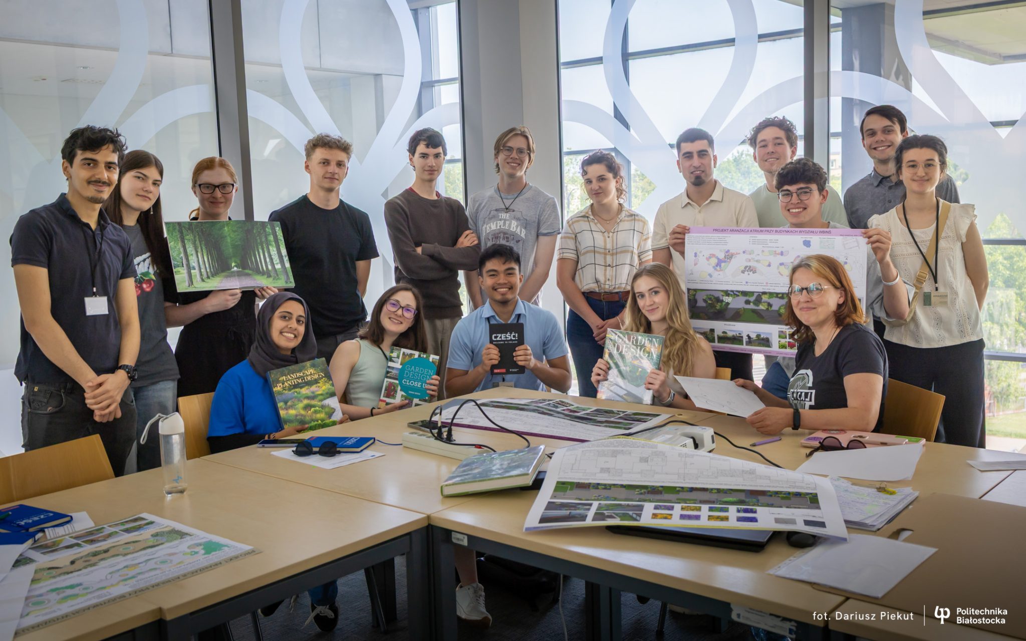 My Green University. Volunteers from around the world help green the ...